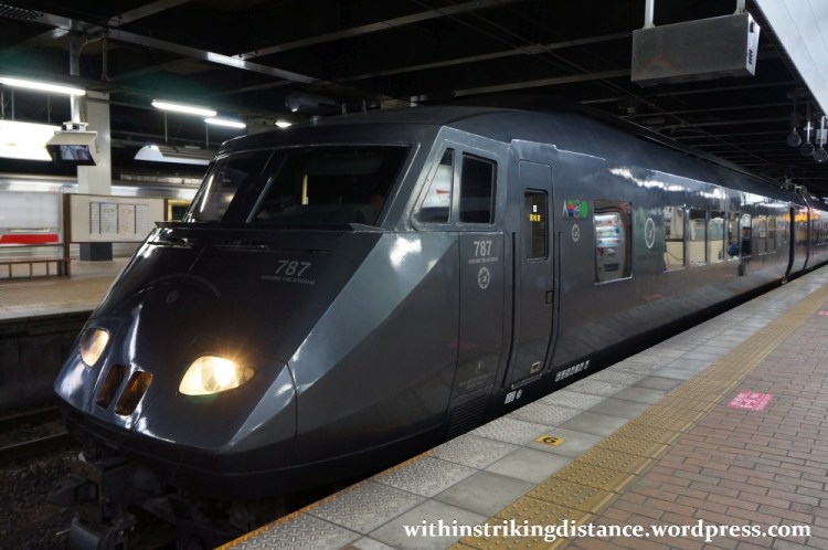 27Mar15 001 Japan JR Kyushu 787 Series EMU Train – Within striking distance
