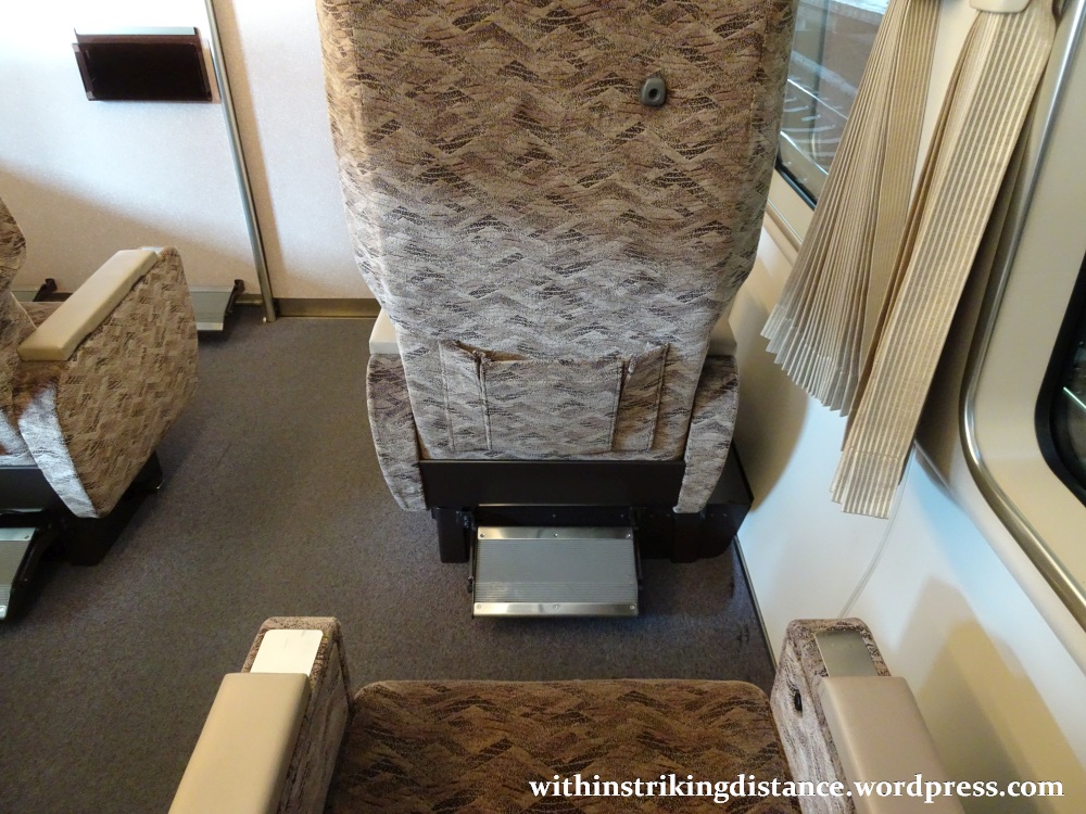 13Nov16 005 Japan Kansai JR West 287 Series EMU Train Green Car ...