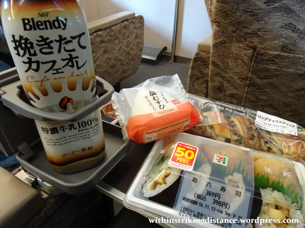 13Nov16 007 Japan Kansai JR West 287 Series EMU Train Green Car ...