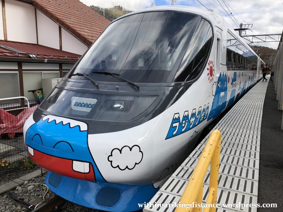 Rail Report: The “Fujisan Tokkyū” Train between Kawaguchiko and Ōtsuki ...